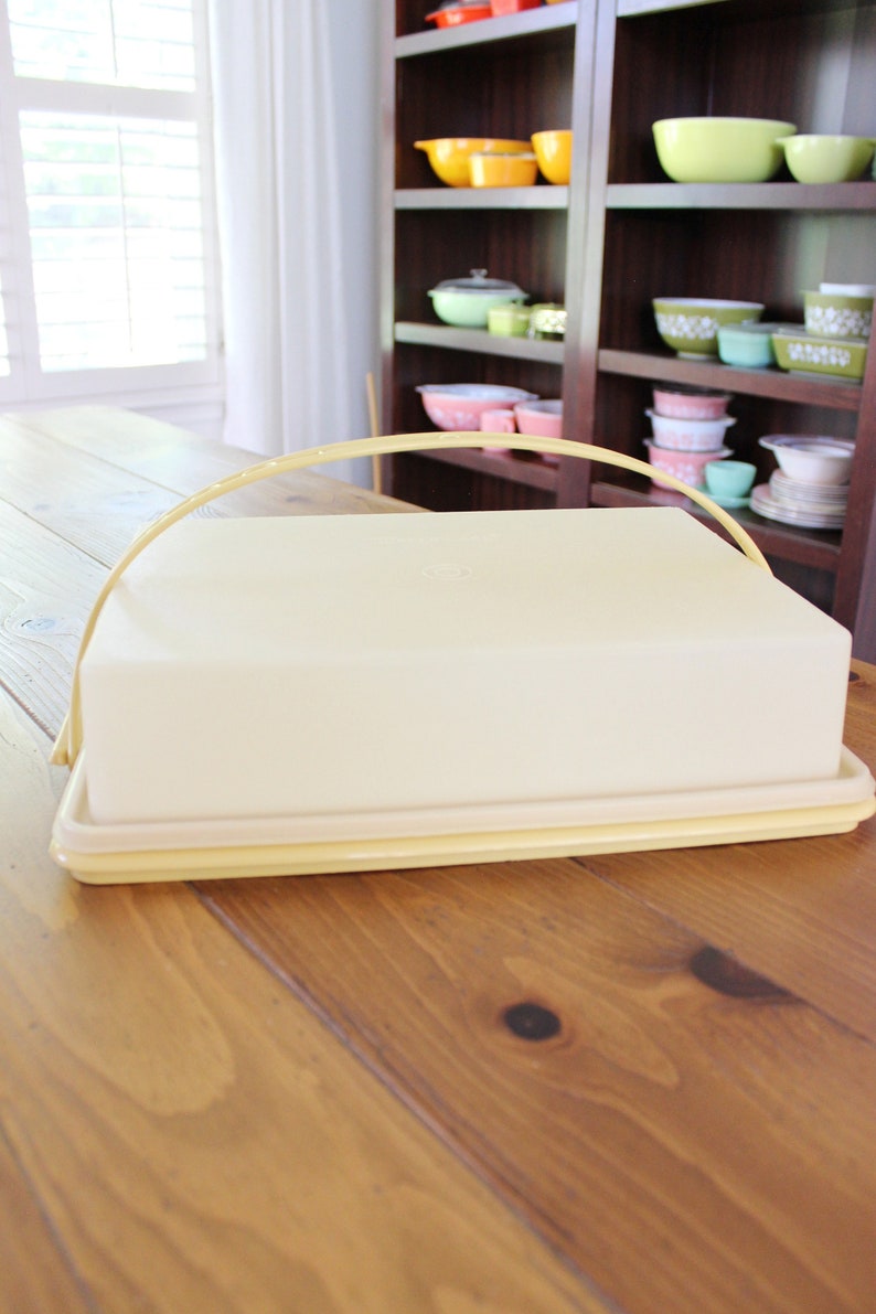 Vintage Tupperware Cake Carrier With Handle Rectangular Sheet Cake ...