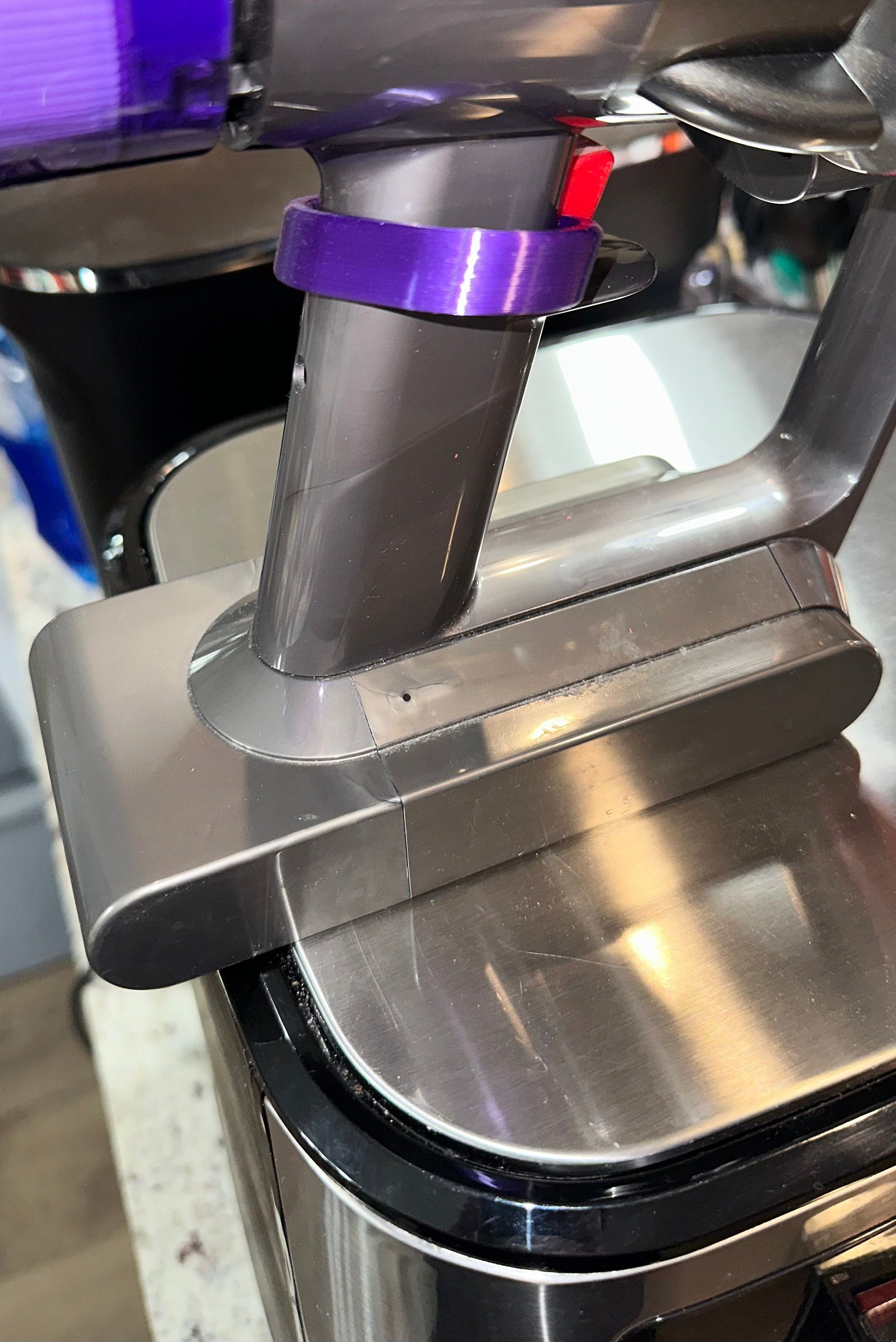 Dyson Vacuum Trigger Lock – 3D Printed Power Switch Holder for Hands ...