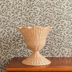 Rattan Scalloped Fruit Bowl - Etsy