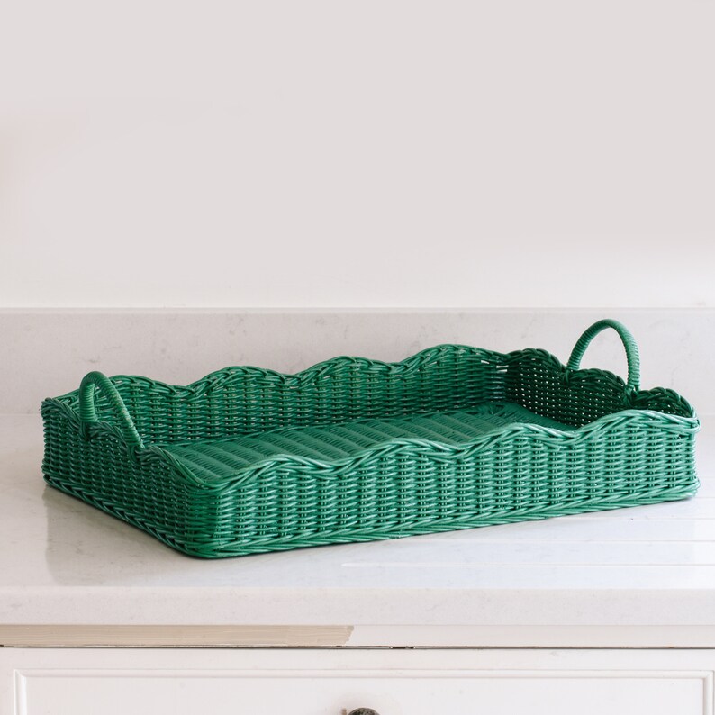 Rattan Scalloped Tray green - Etsy