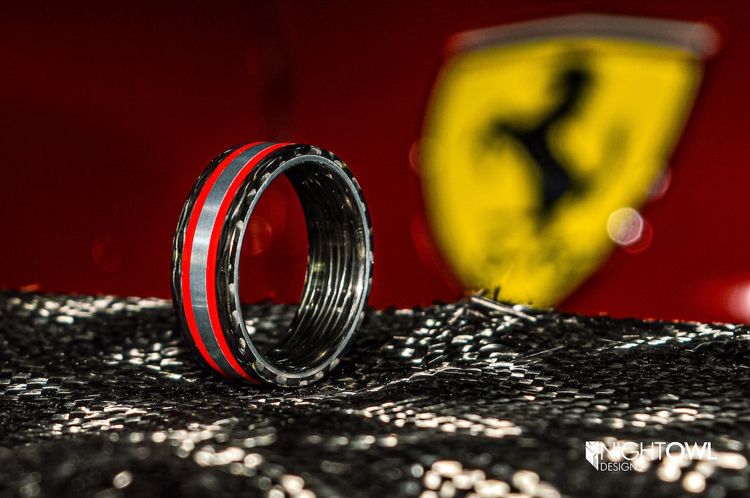 The Speedline Rosso - Ferrari Alloy Wheel, Carbon Fibre and G10 Ring - Etsy
