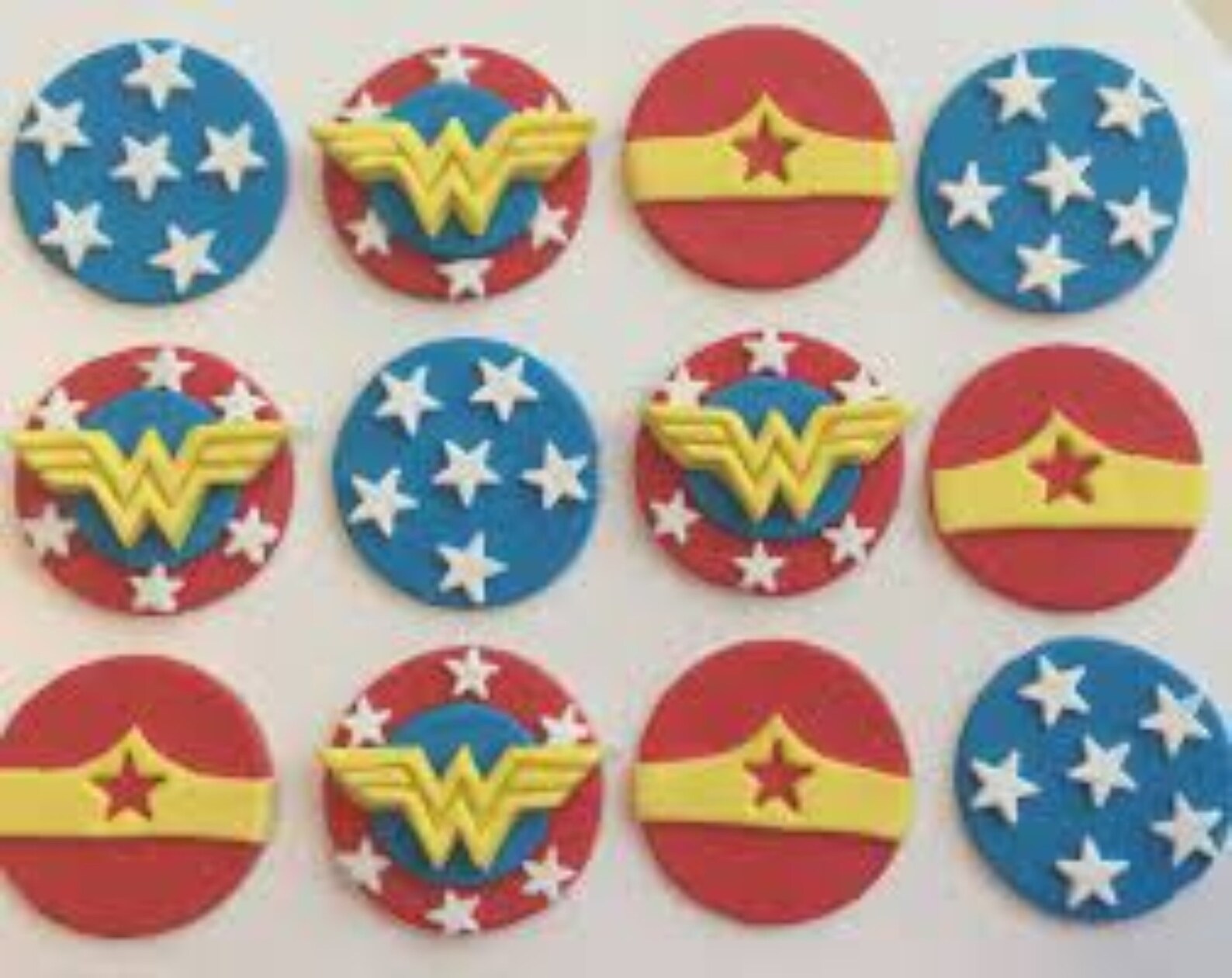 Wonder Woman Cupcake Toppers - Etsy