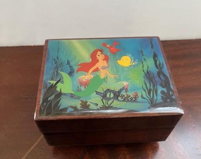 Walt Disney's the Little Mermaid Music Box "under the Sea" - Etsy