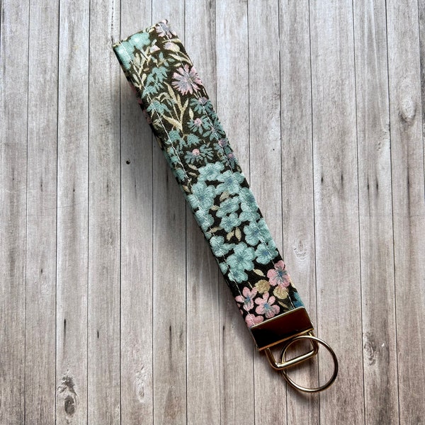 Wristlet Keychain - Etsy