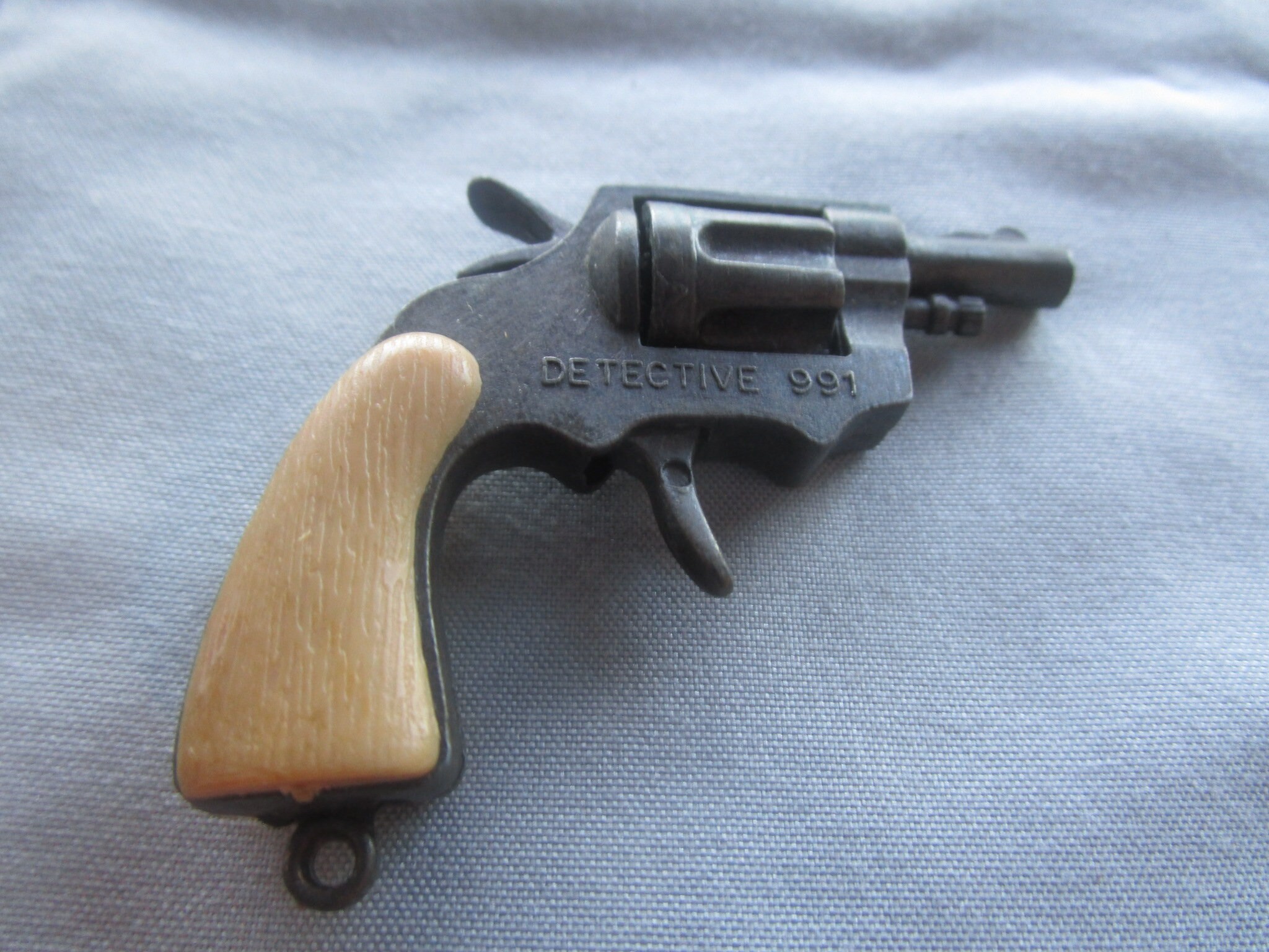 Vintage Toy Cap Gun Miniature 38 Style Snub Nose Six Shooter Pistol Key ...
