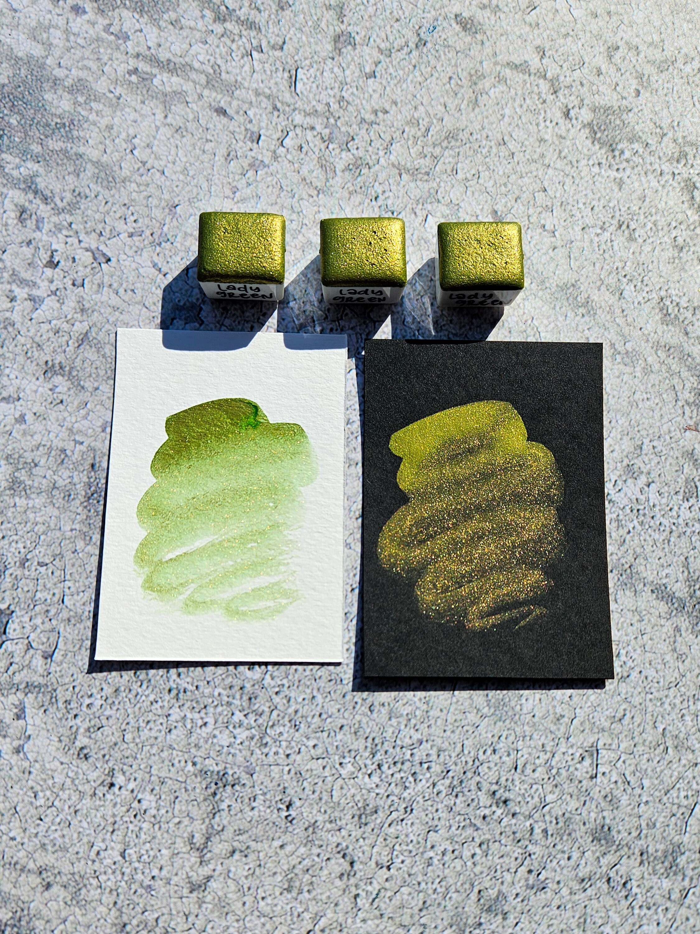 LADY GREEN Half Pan Duochrome Paint to Journaling, Shiny Watercolor for ...