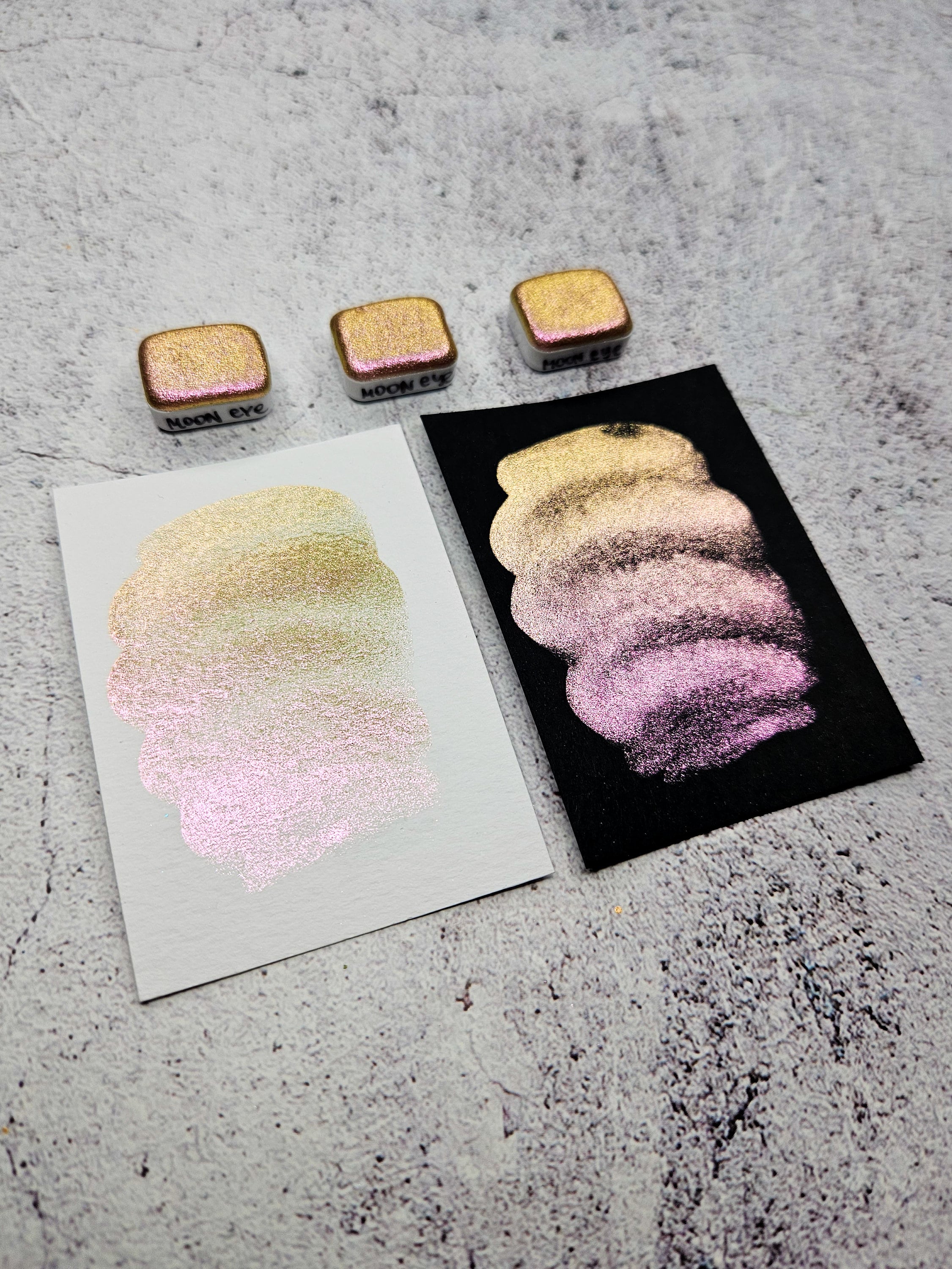 TRUE COSMO Shifting Paint in Quarter Pan, Metallic Colorshift ...