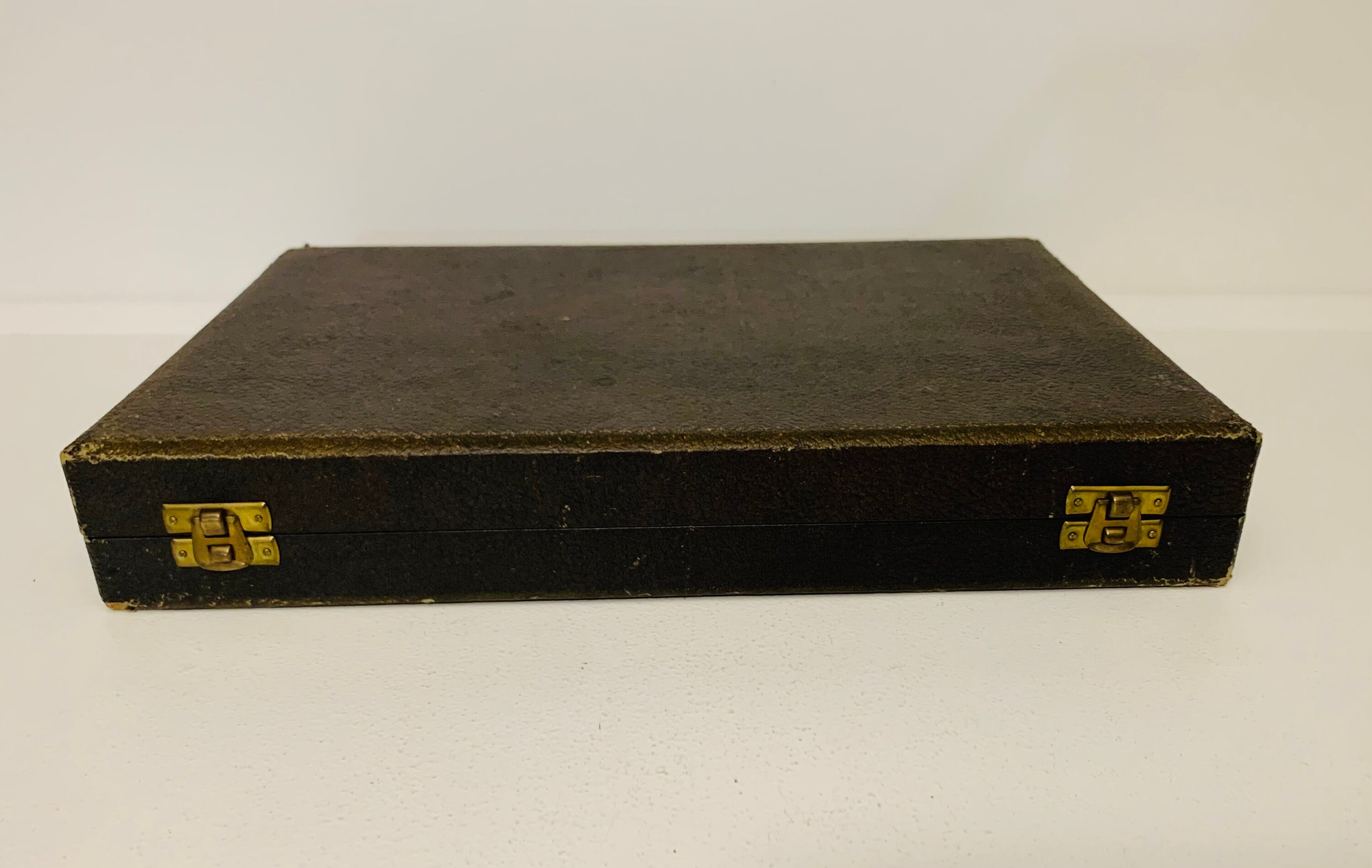 Sheffield Faux Bone / Zylonite Handled, 14 Piece EPNS Fish Set With ...