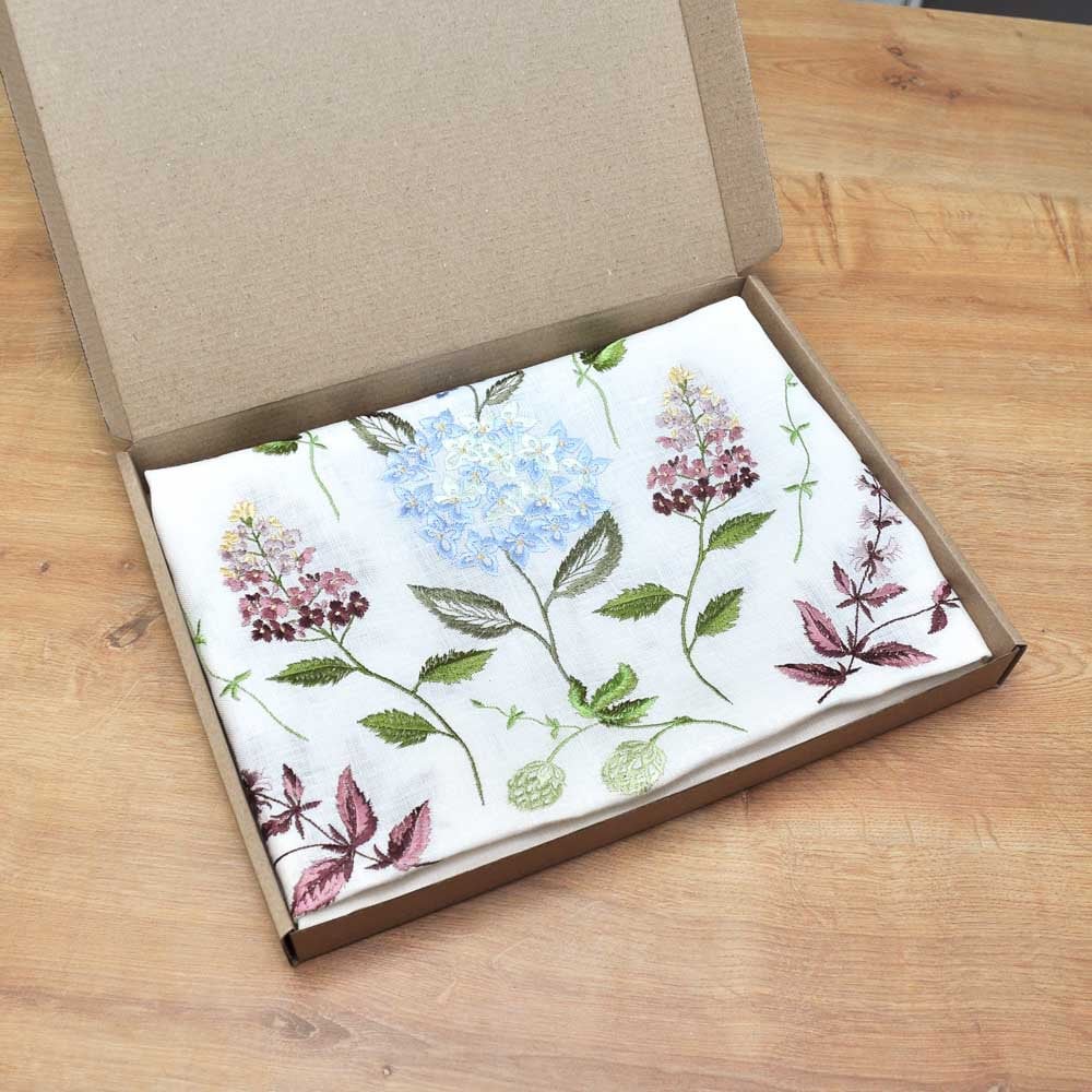 Embroidered Linen Table Runner: Hydrangea Floral Decor (140x40 Cm) - Etsy