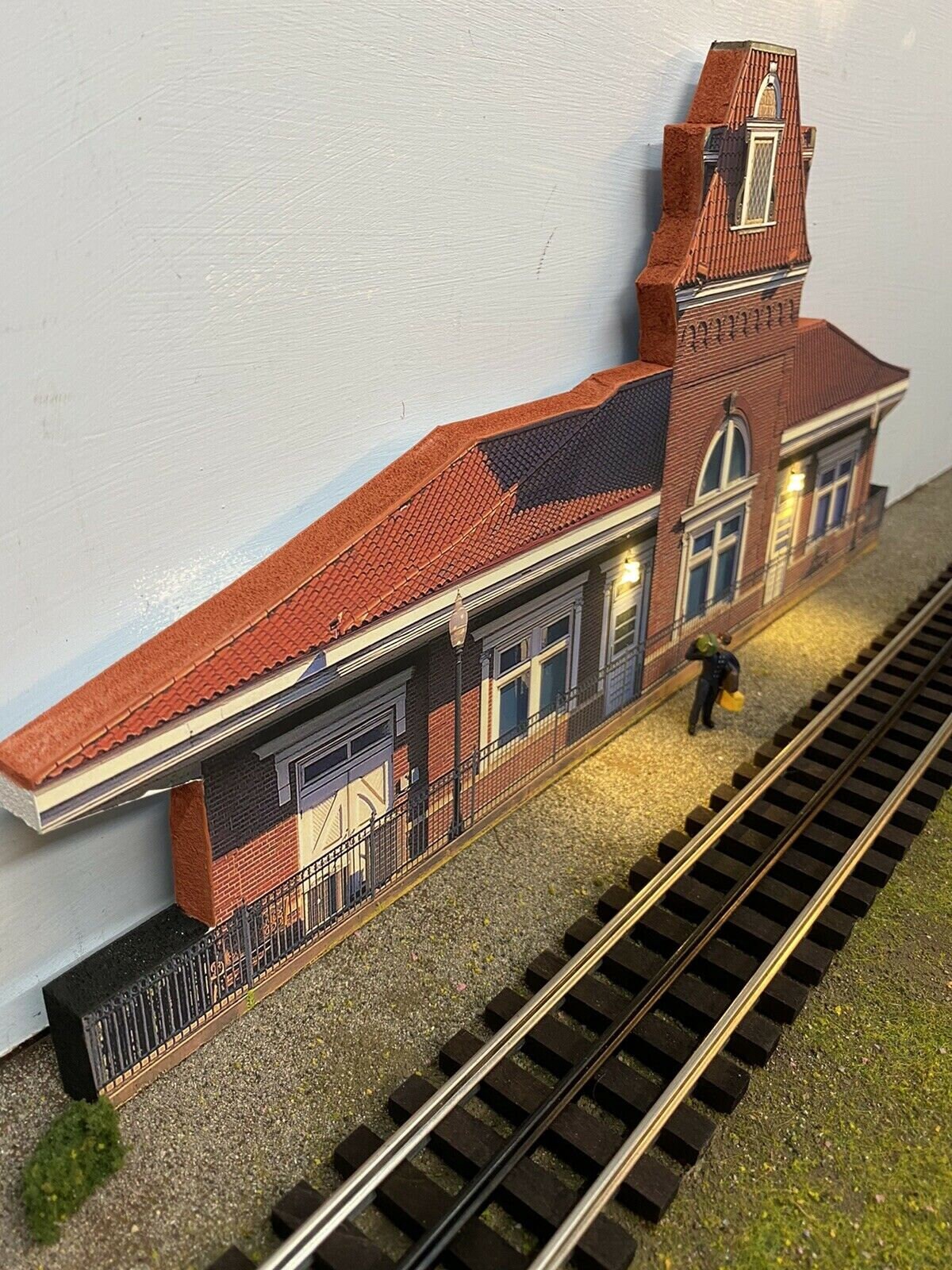 HO Scale Train Station 2 Building Flat W Leds for Use as a - Etsy