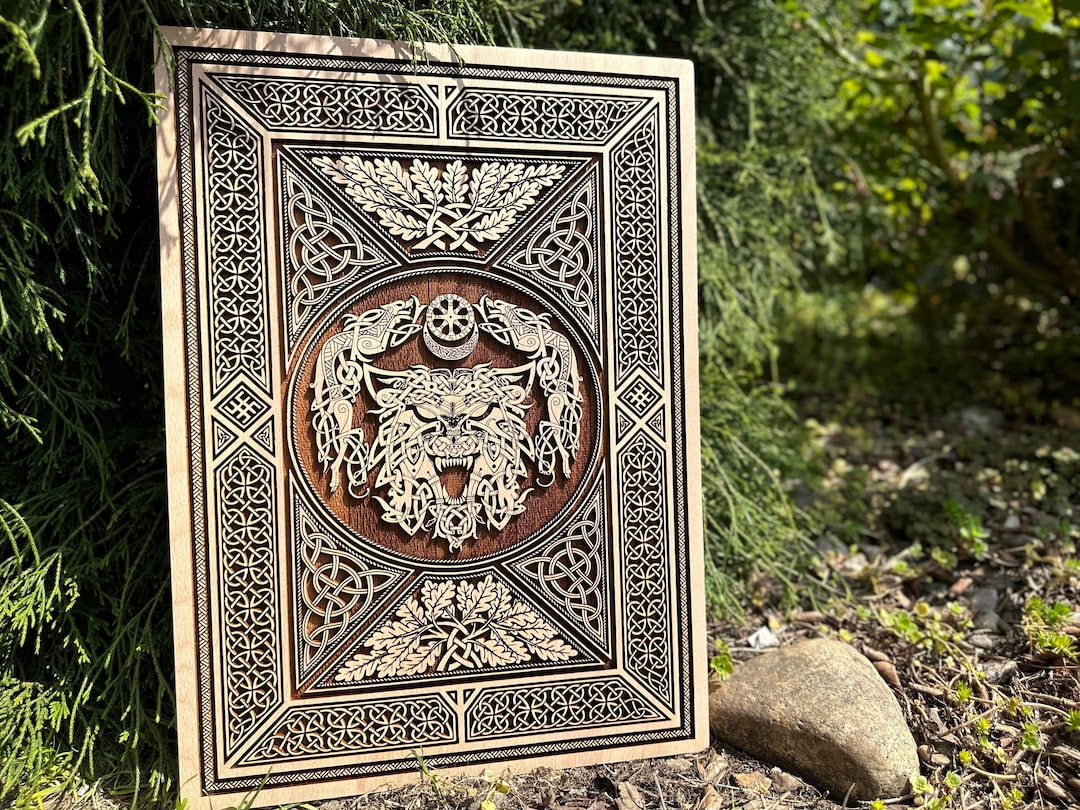 Norse Wolves Decor Ultra Detailed Frame Made by Knot Work Art Norse ...