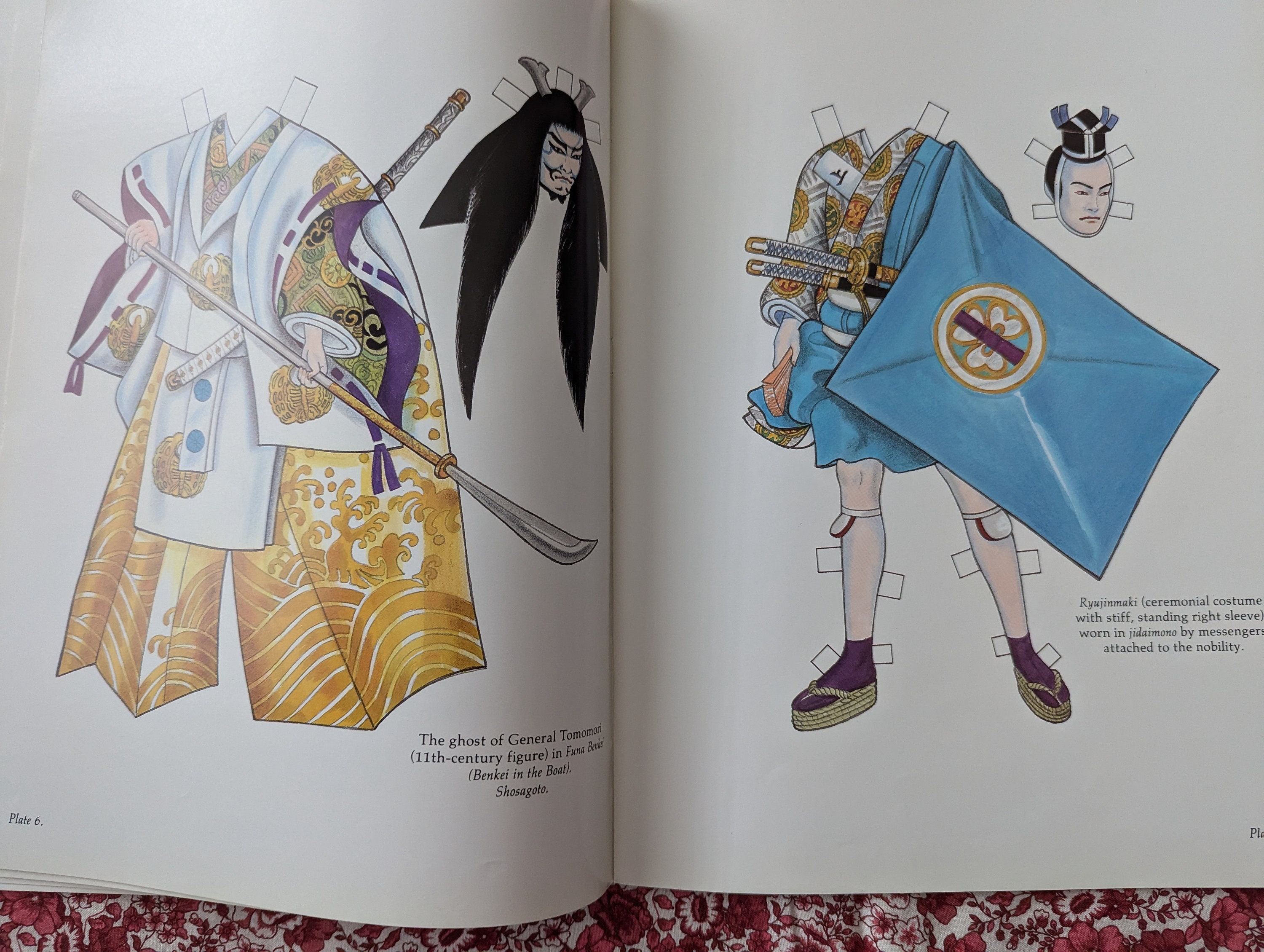 Japanese Kabuki Costumes Paper Dolls in Full Color/ Ming-ju Sun Paper ...