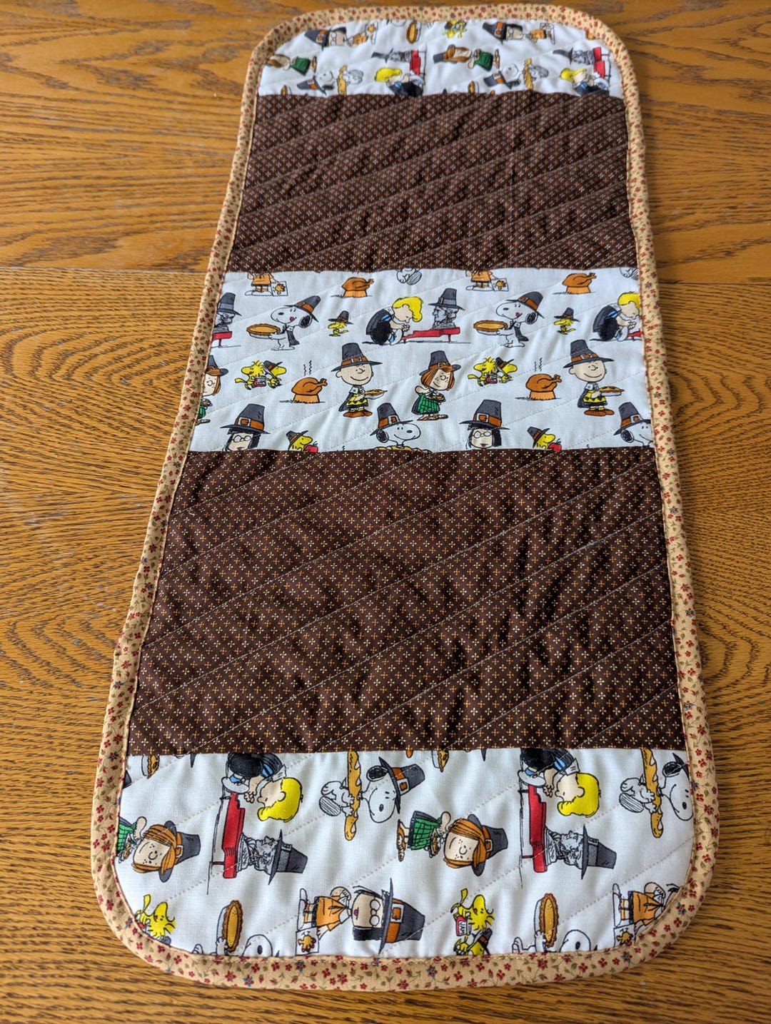 Peanuts Thanksgiving Table Runner/quilted Thanksgiving Table Runner ...