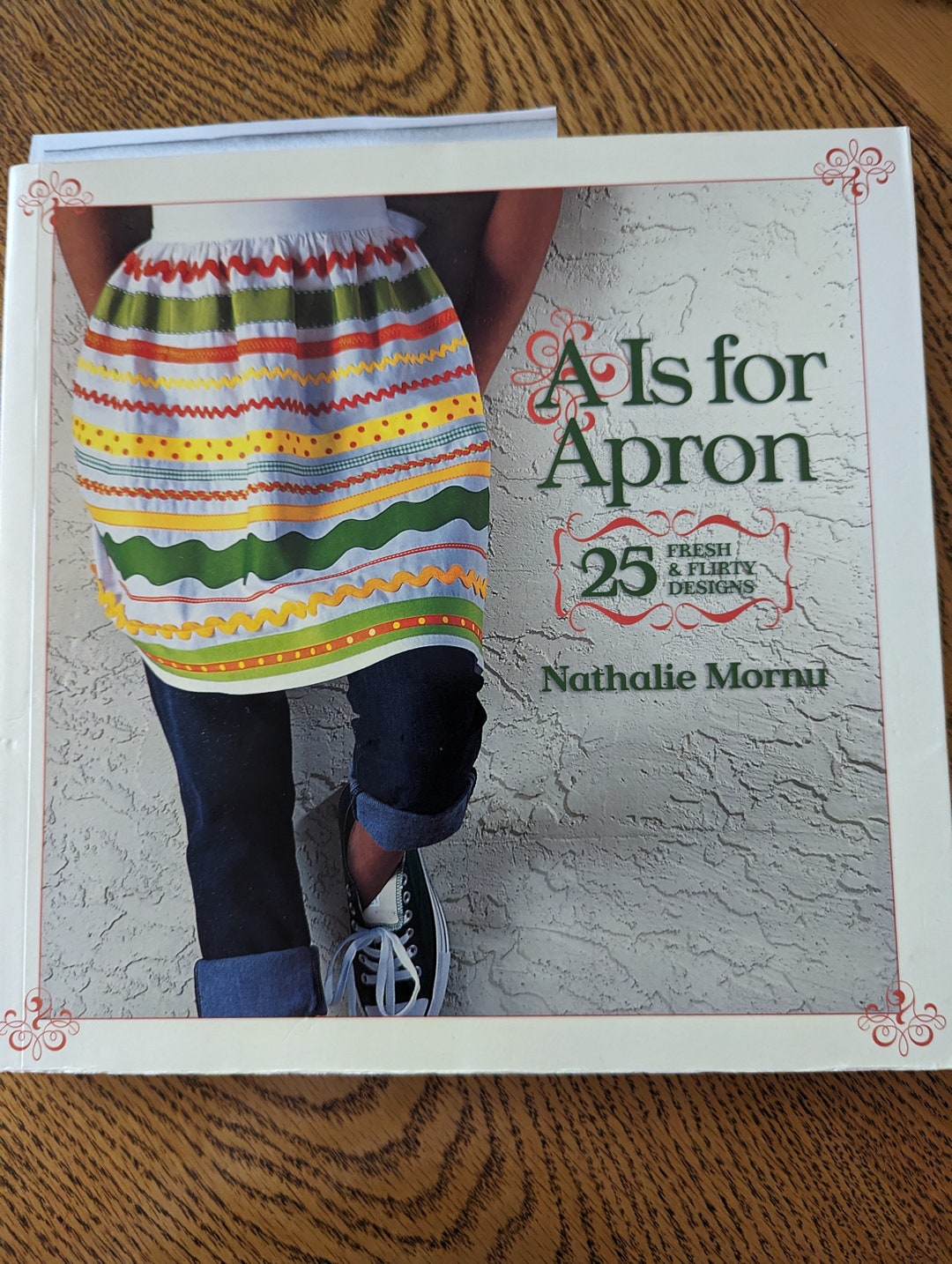 Apron Designs Book/ A is for Apron Book From the Early 2000s/ 25 Apron ...