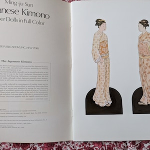 Japanese Kimono Paper Dolls in Full Color/ Ming-ju Sun Paper Dolls ...