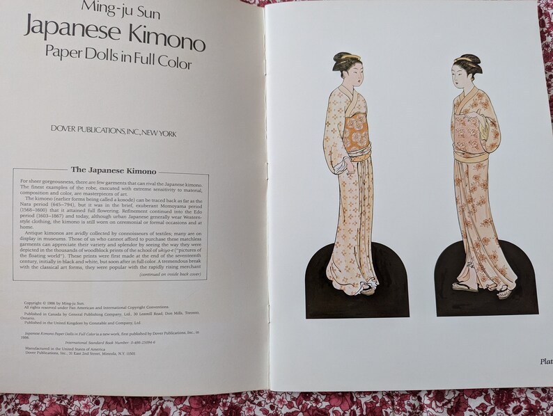Japanese Kimono Paper Dolls in Full Color/ Ming-ju Sun Paper Dolls ...