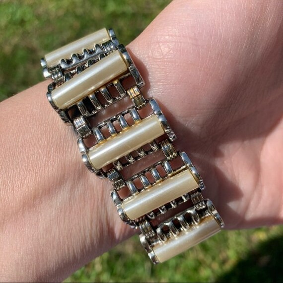 Vintage Silver and Opalescent Chunky Bracelet Retro - Gem