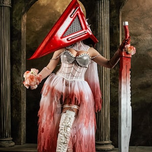 Female Pyramid Head Cosplay - Etsy