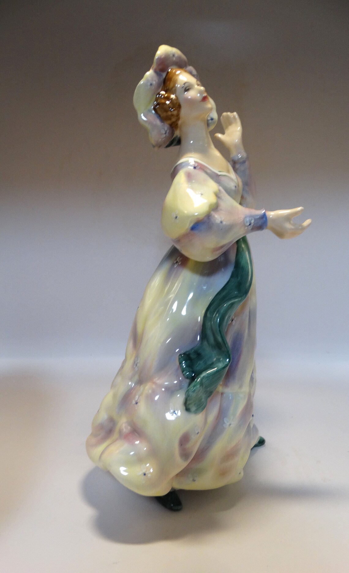 Royal Doulton Figurines Grand Manner HN2723 Rare - Etsy