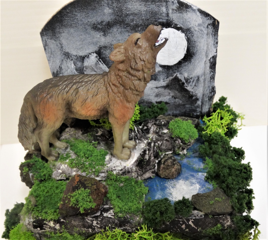 Wolf Diorama #2 - Etsy