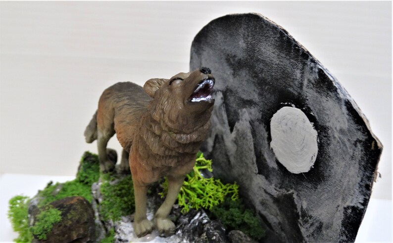 Wolf Diorama 2 - Etsy