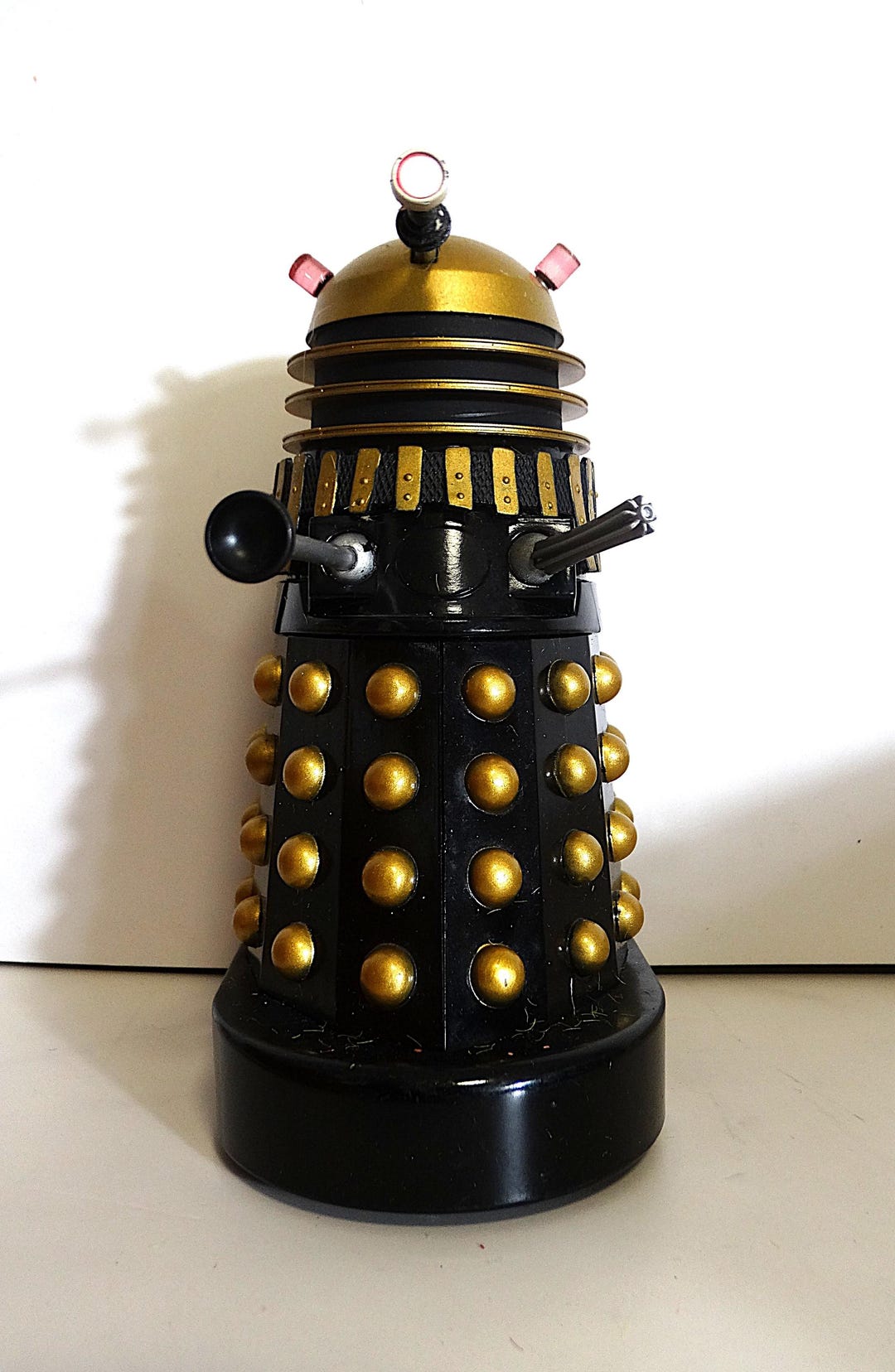 Vintage Classic Doctor Who Planet of the Daleks Gold & Black Supreme ...