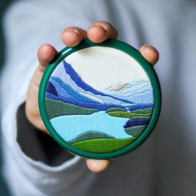Peyto Lake Embroidery Pattern Mountain Hand Embroidery - Etsy