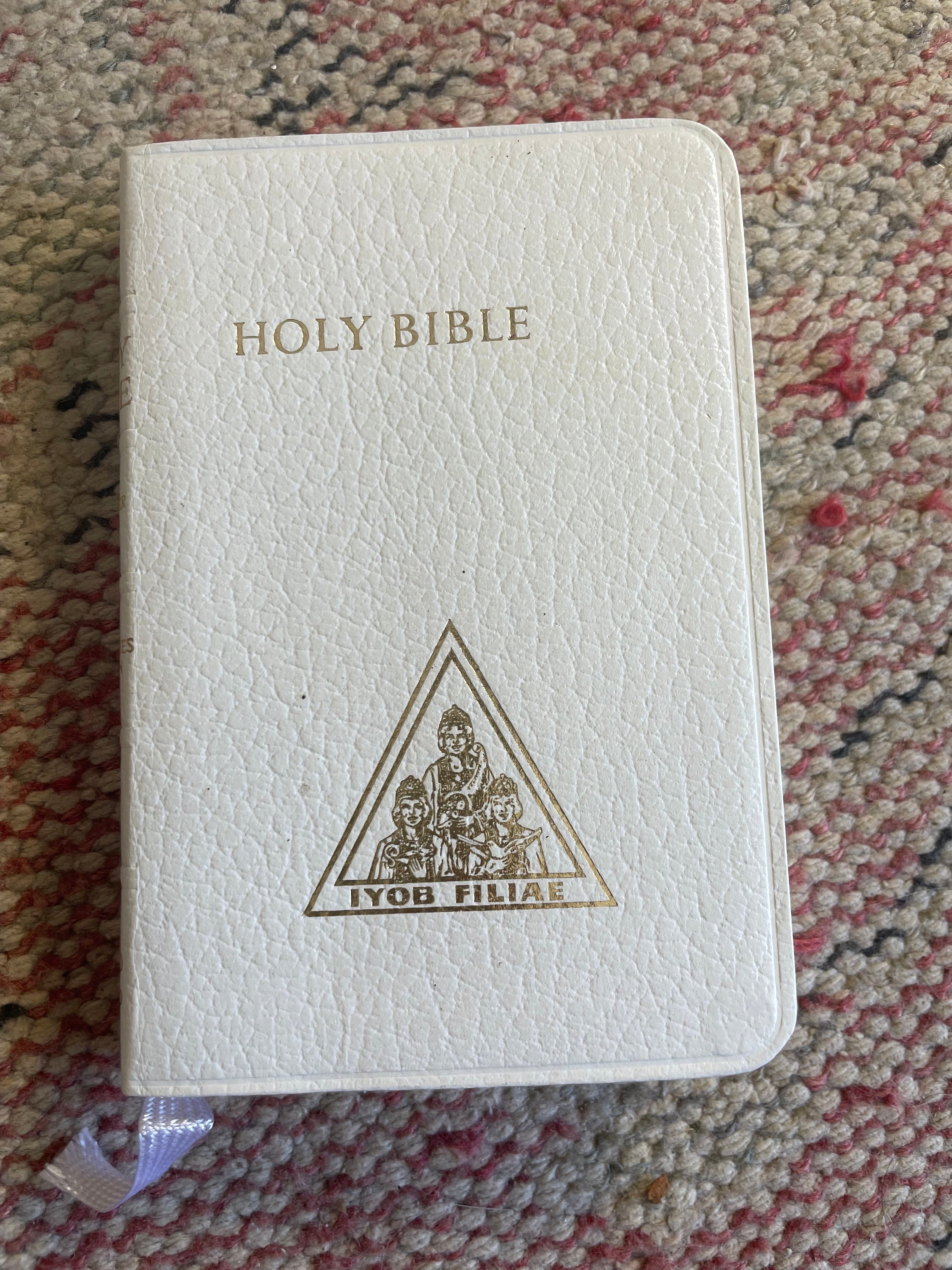 Vintage Pocket Sized White Bible - Vintage Leather Holy Bible With Gold ...