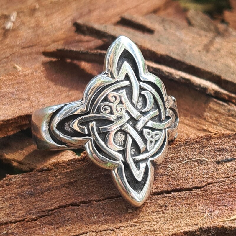Wicca Ring - Etsy