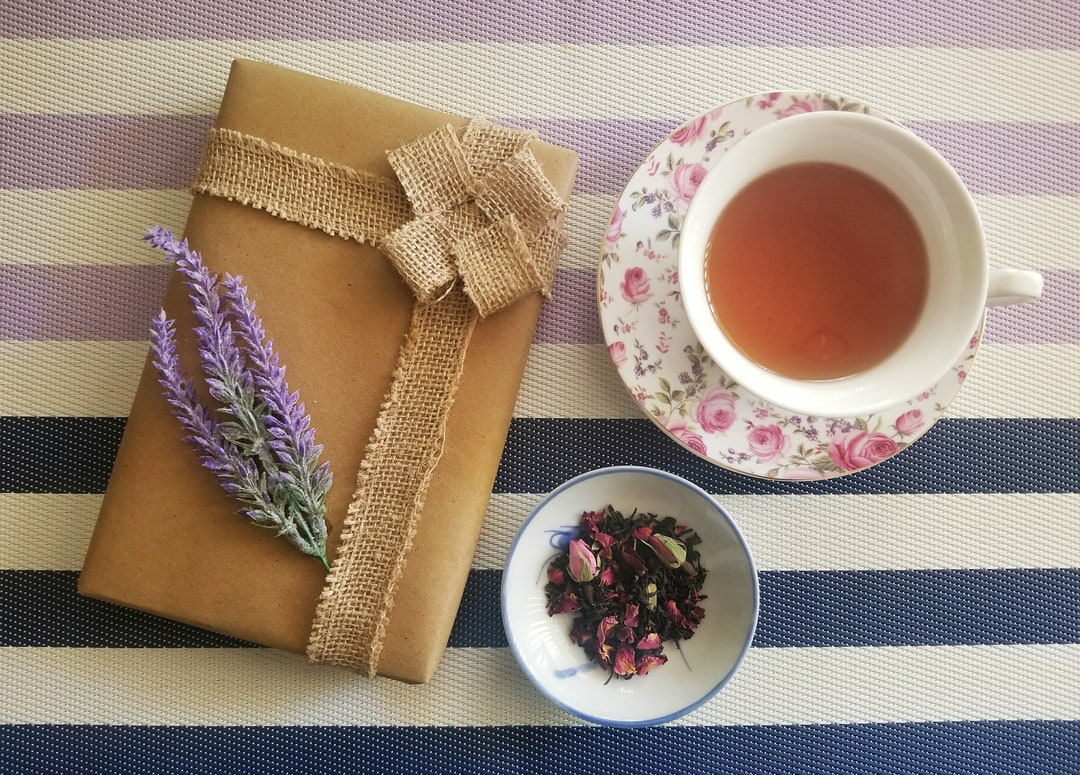 Mystery Book and Loose Leaf Tea Gift Box - Etsy