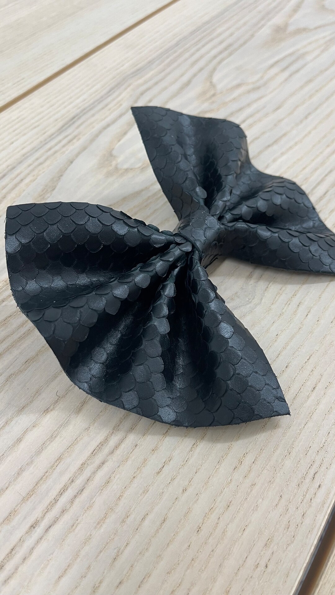 Leather Bow Clip - Etsy