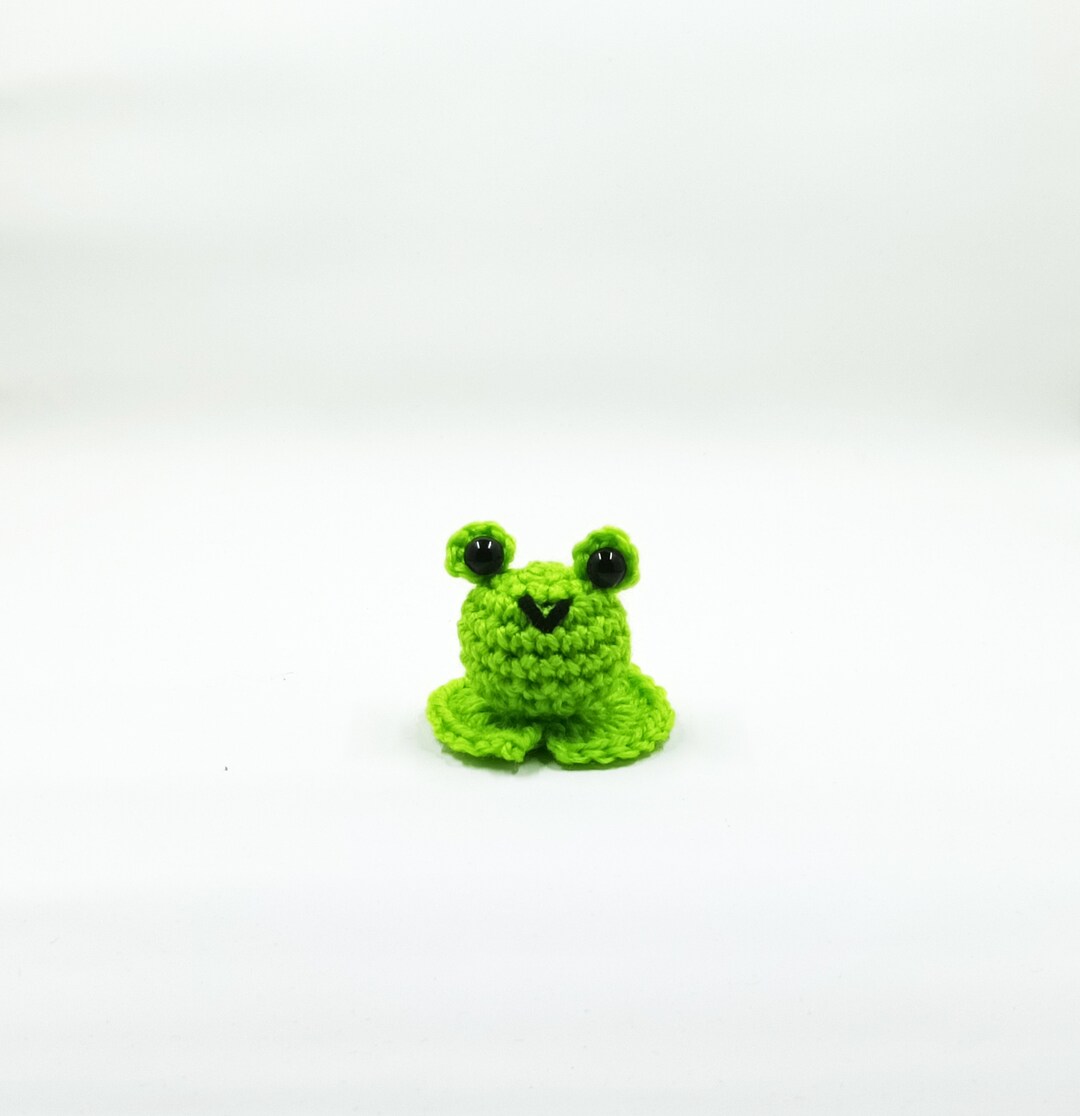Frog | Keychain | Mini Crochet Frog - Etsy