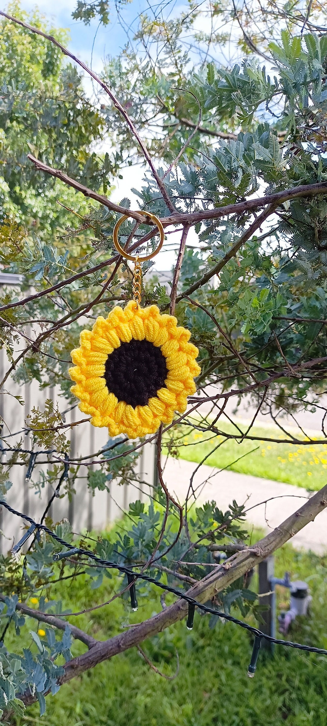 Crochet Sunflower Keychain | Crochet Keychain | Handmade Keychain ...