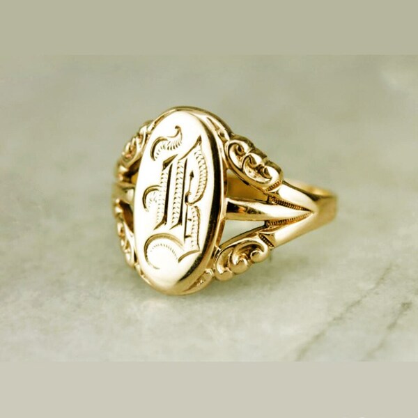 Monogram Signet Ring - Etsy
