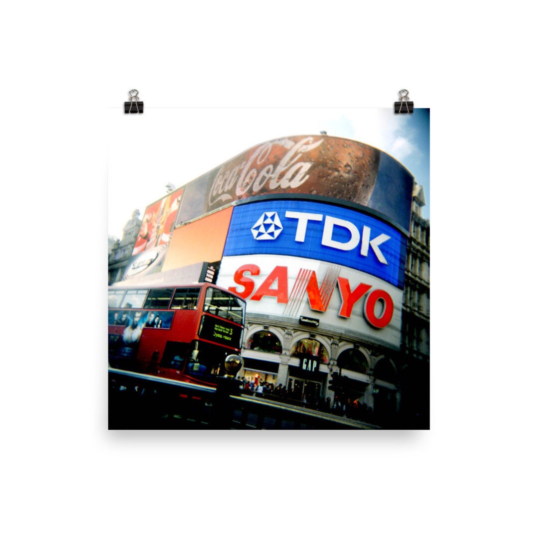 Piccadilly Circus Poster - Etsy