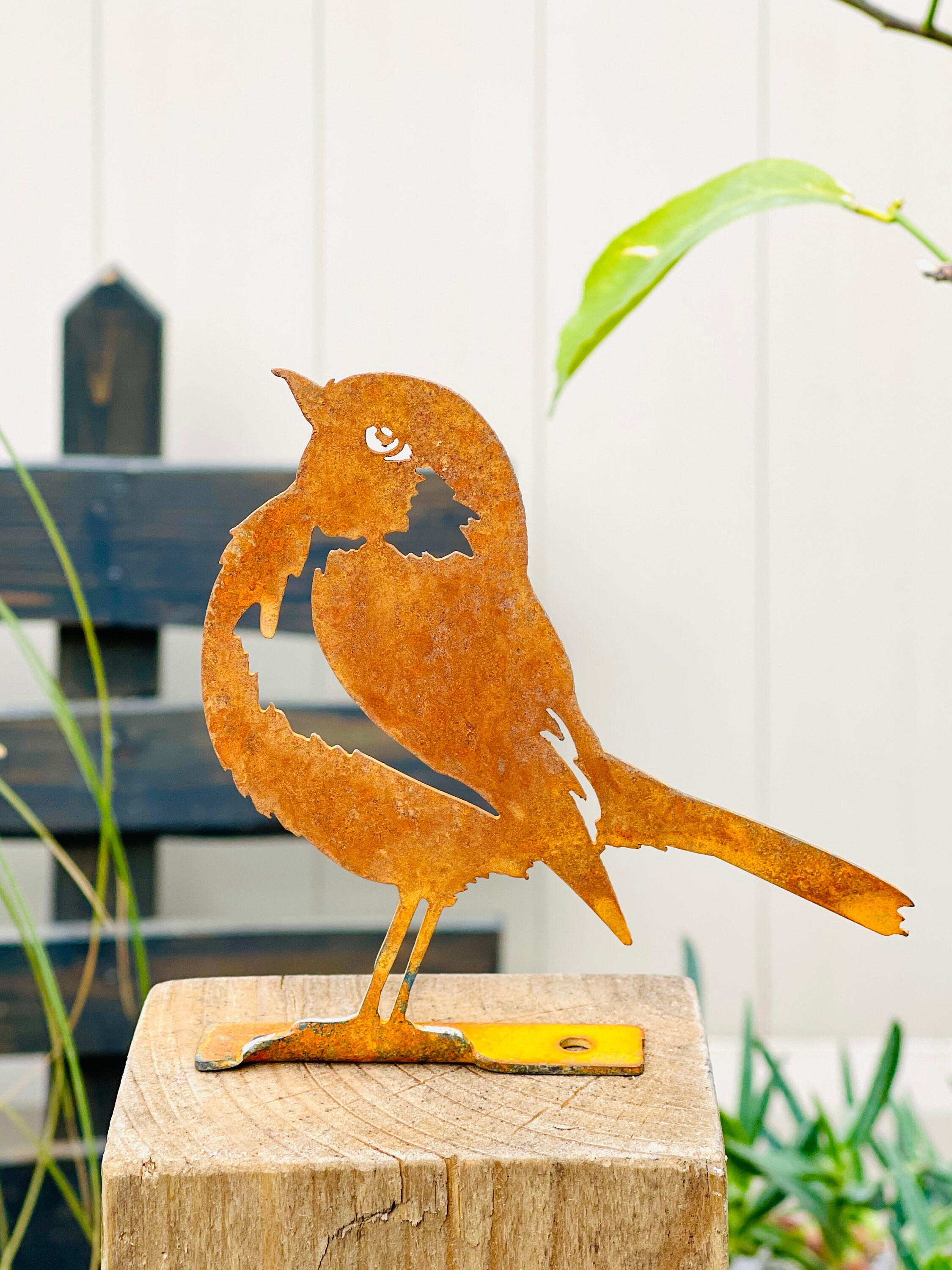 Rusty Robin Topper - Decorative Metal Ornament for Home & Garden ...