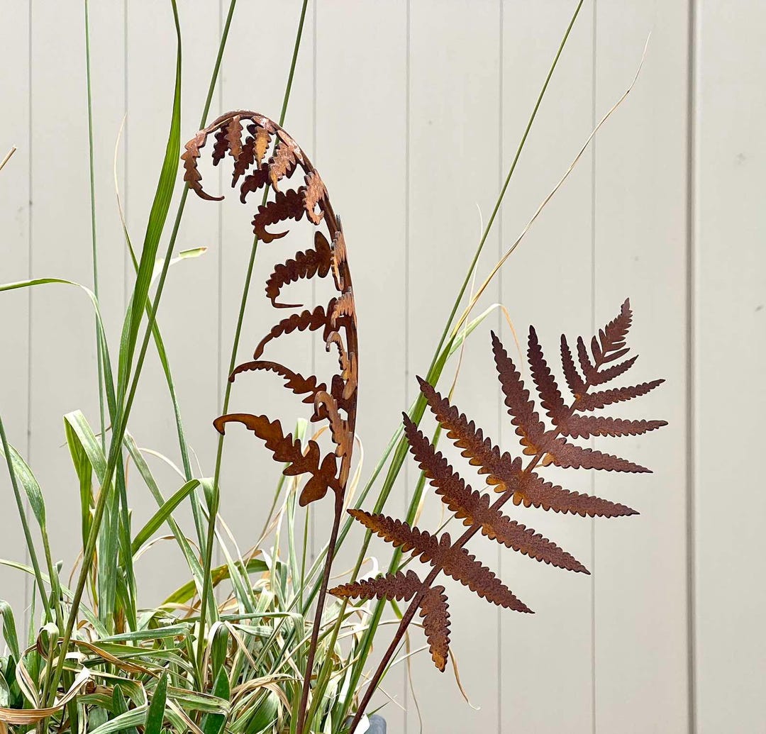 3D Rusty Fern Leaves - Rusted Metal Plant Stake - Home and Garden Decor ...