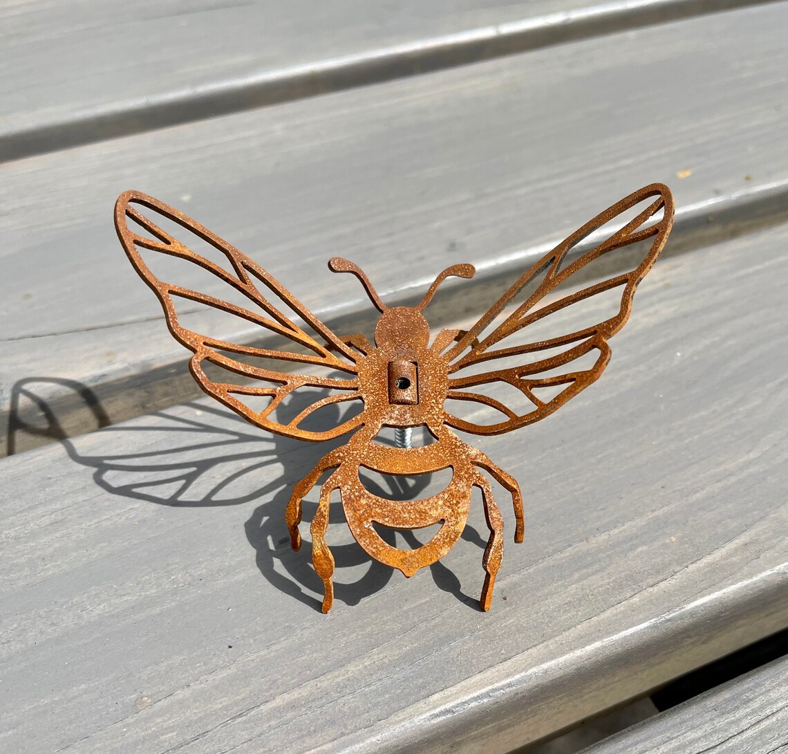 Cute Bee Yard Sculpture Rusty Metal Art for Garden Decor - Etsy