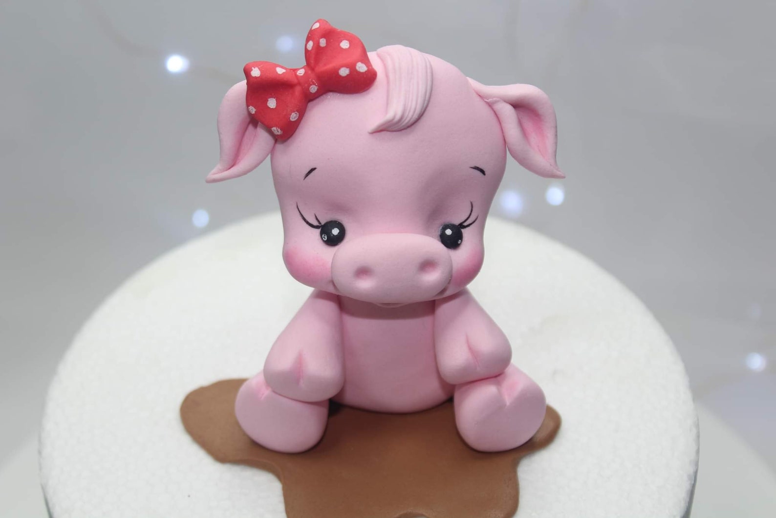 Piggy Fondant, Cold Porcelain Piggy Figure, Farm Party Decorations ...