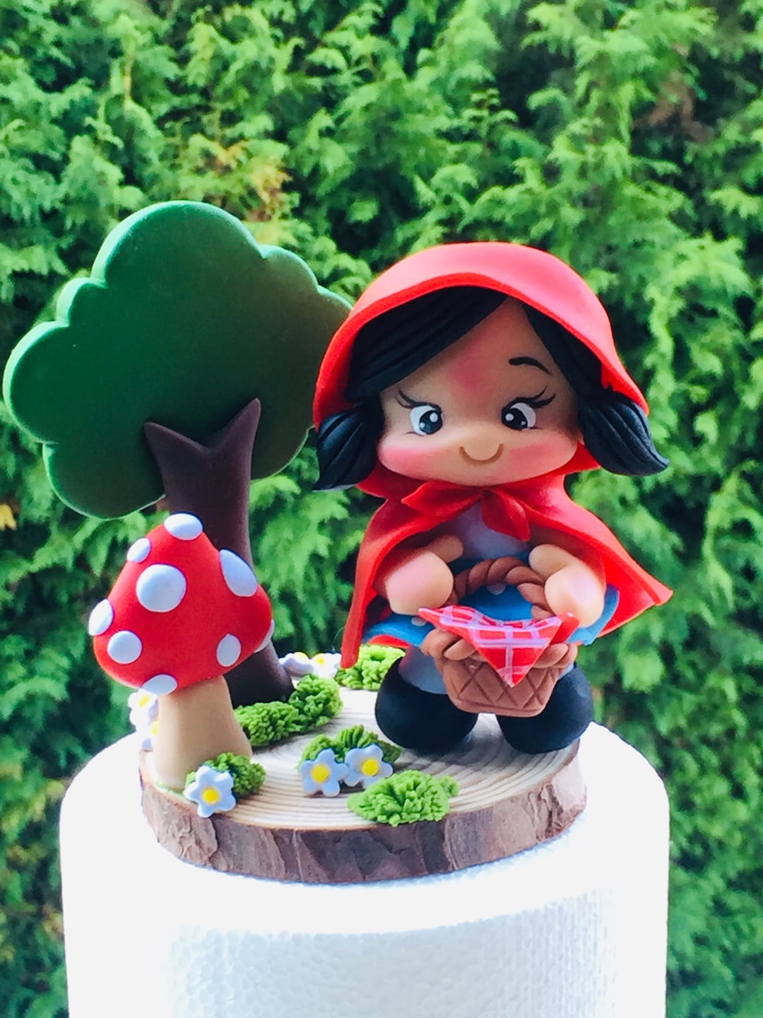 Little Red Hat Cake Topper in Clod Porcelain, for Decorating Cakes ...