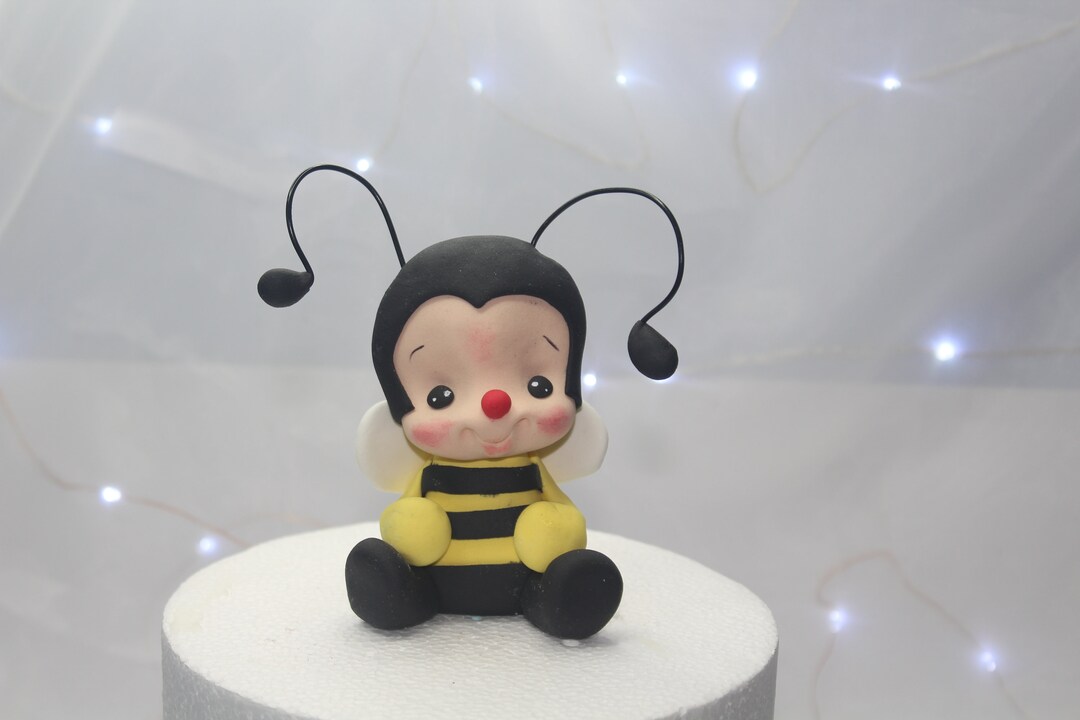 Bee Cake Topper, Bee Figure 10cm, Fondant Bee, Garden Cake, Edible Cake ...