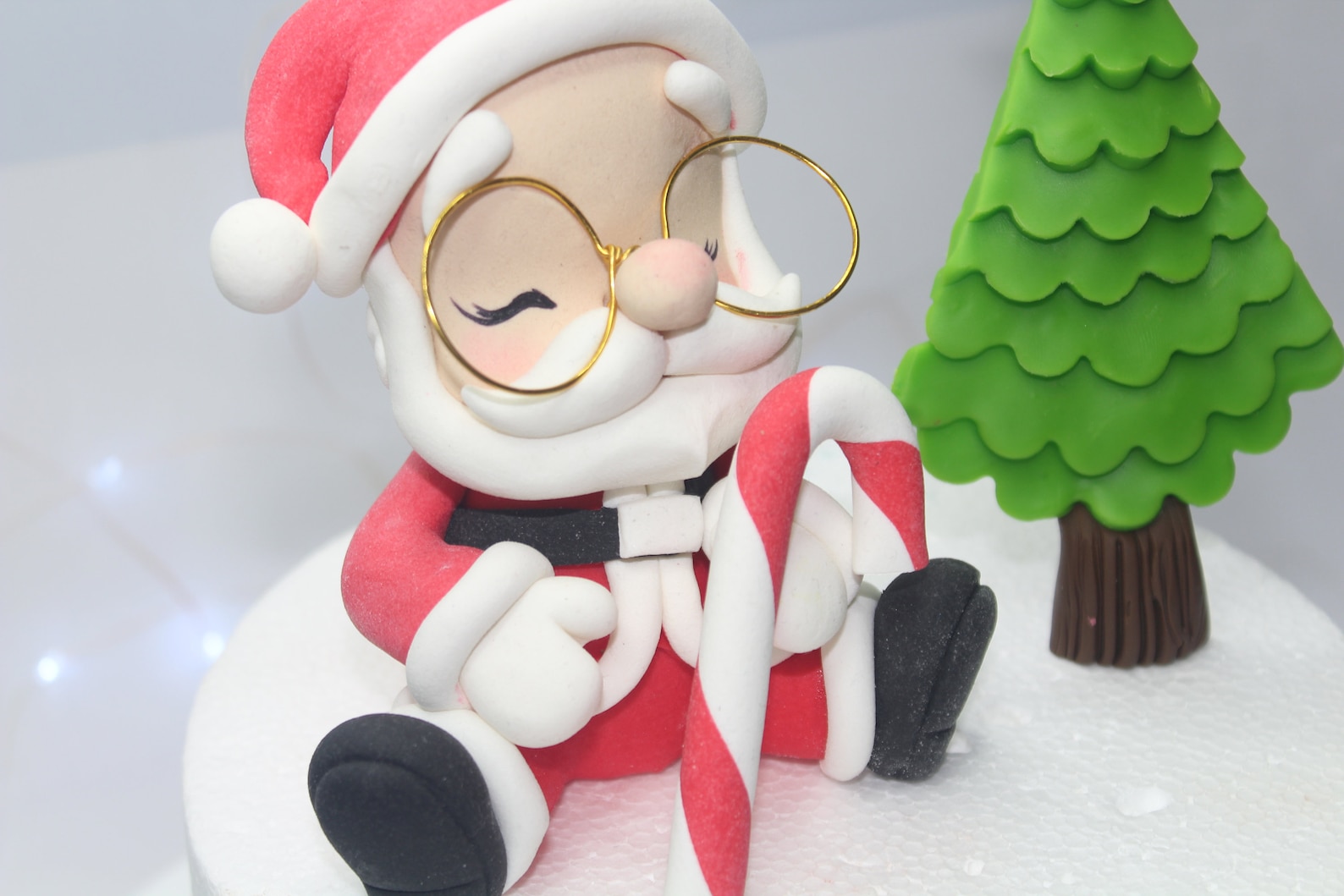 Santa Claus Fondant Topper for Christmas Cake in Sugarpaste or Cold ...