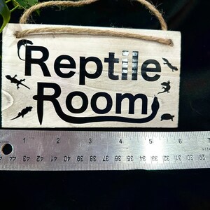 Small Reptile Room Sign Hanging Wooden Pet Room Sign - Etsy