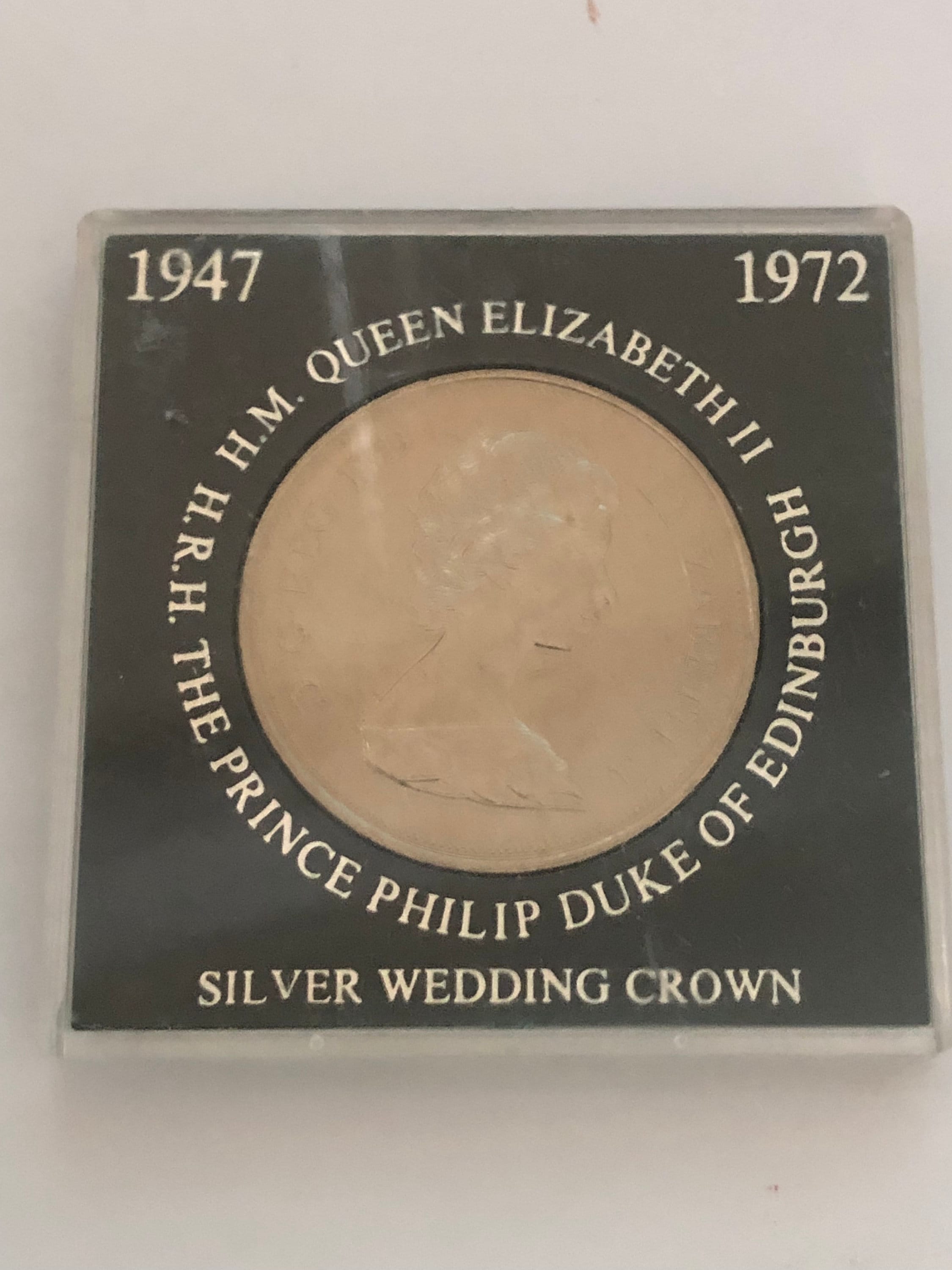 1972 Queen Elizabeth II and Prince Phillip Silver Wedding Crown Coin ...