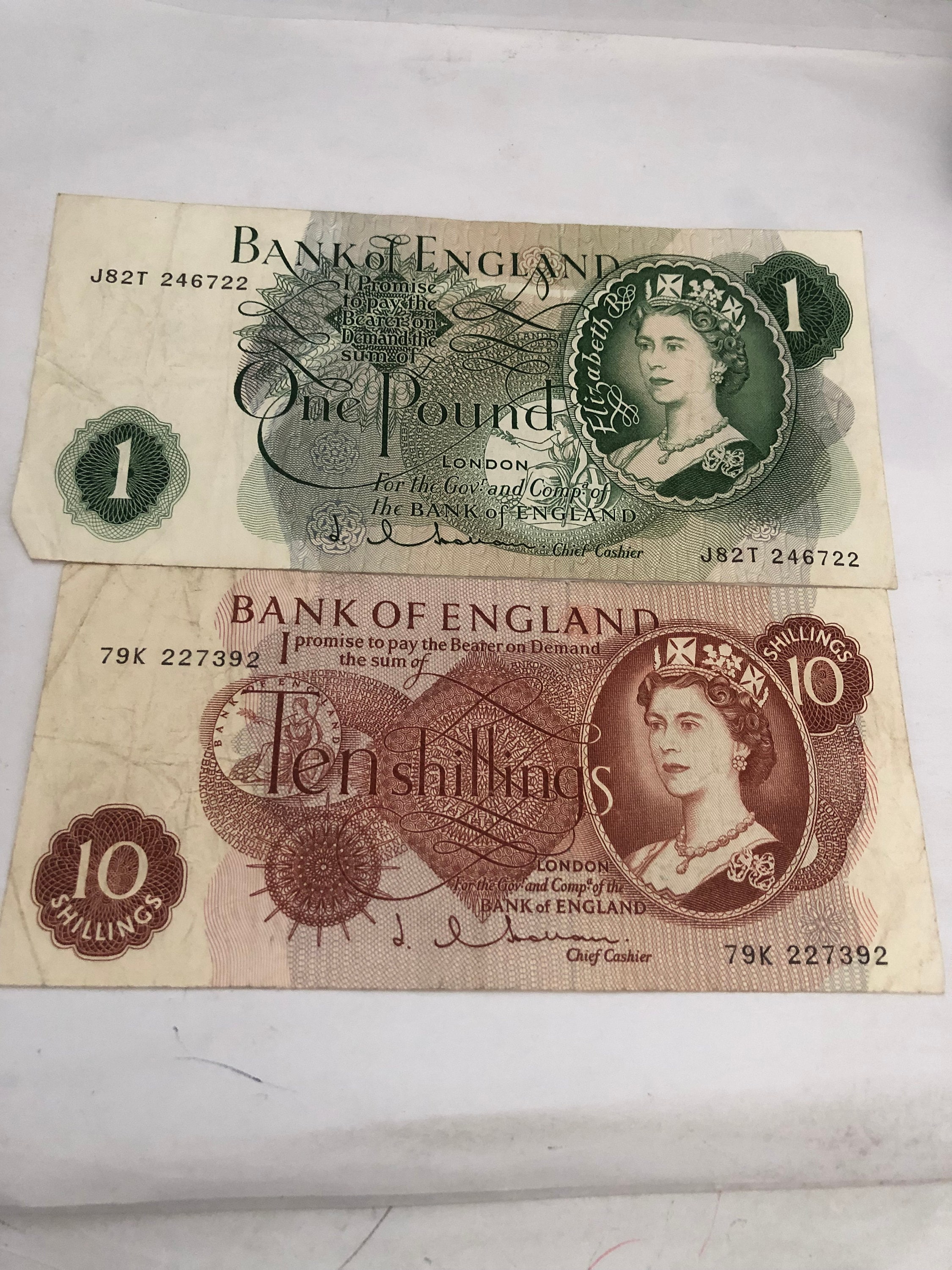 Bank of England Paper Money J82T 246722 / 79K 227392 2 Notes per Lot - Etsy