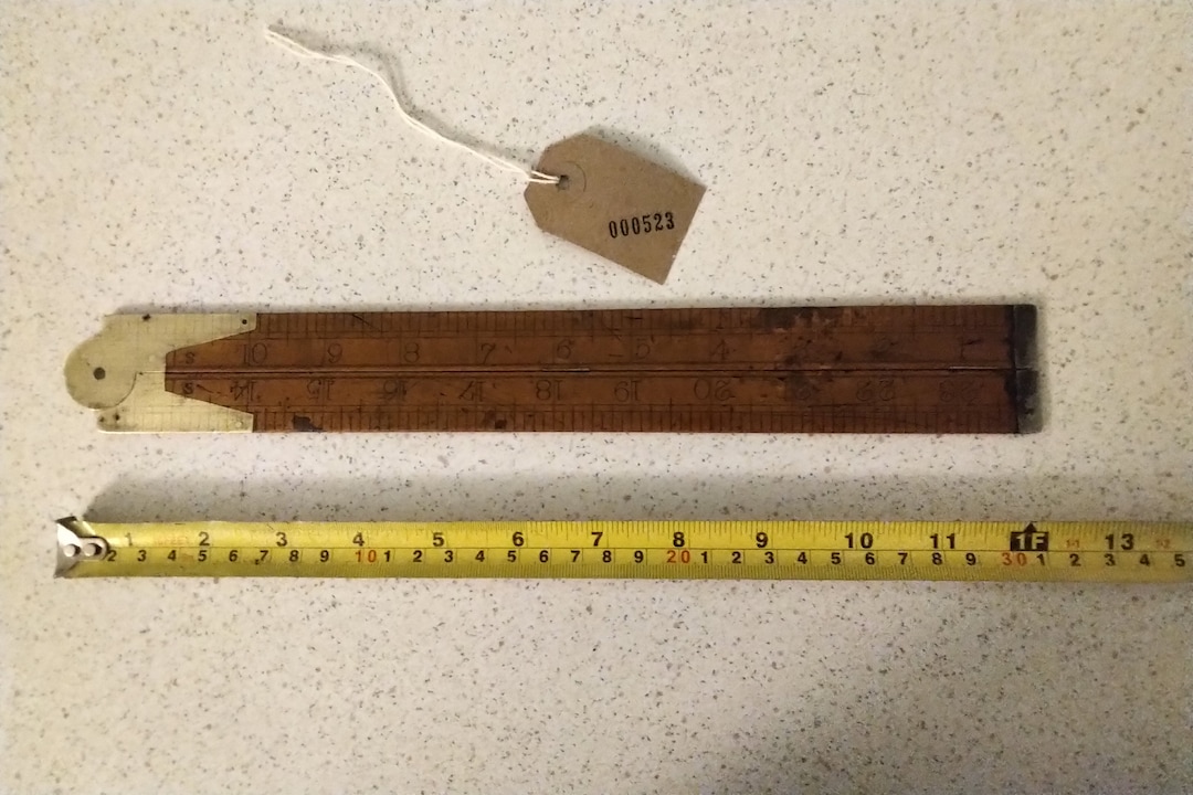 Very Uncommon 2' Folding Ruler by T Bradburn in Very Good Condition ...