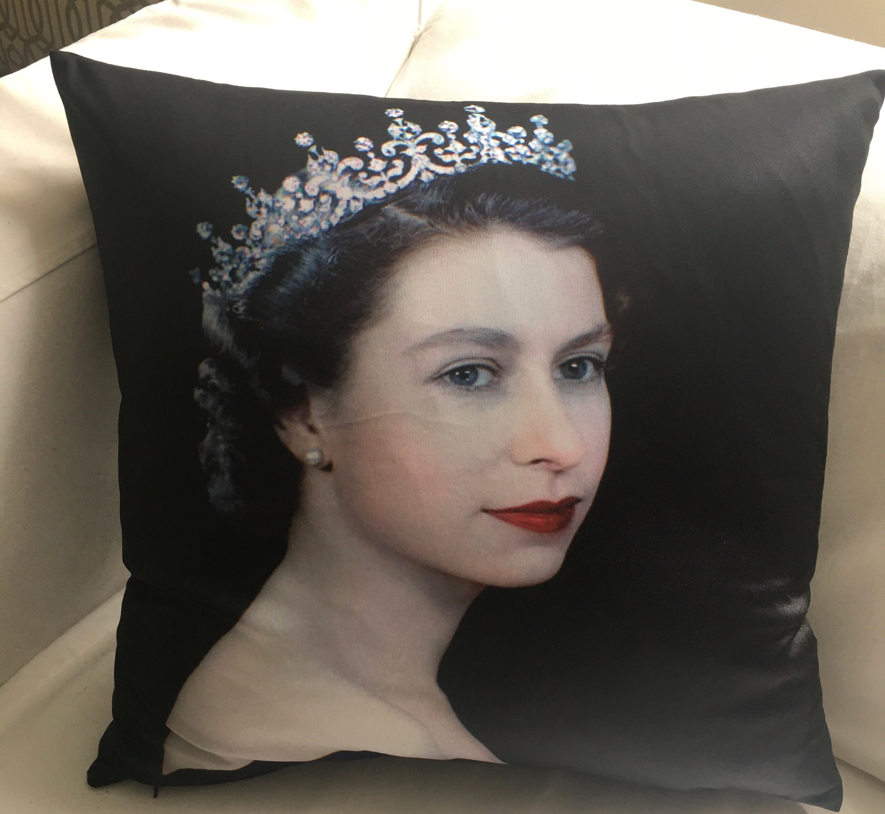 Queen Elizabeth Pillow - Etsy