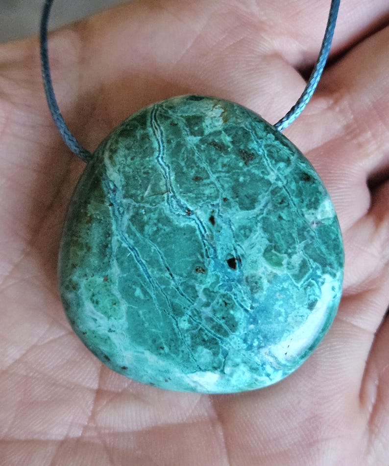 Chrysokoll Edelstein Anhänger als Halskette - Etsy.de