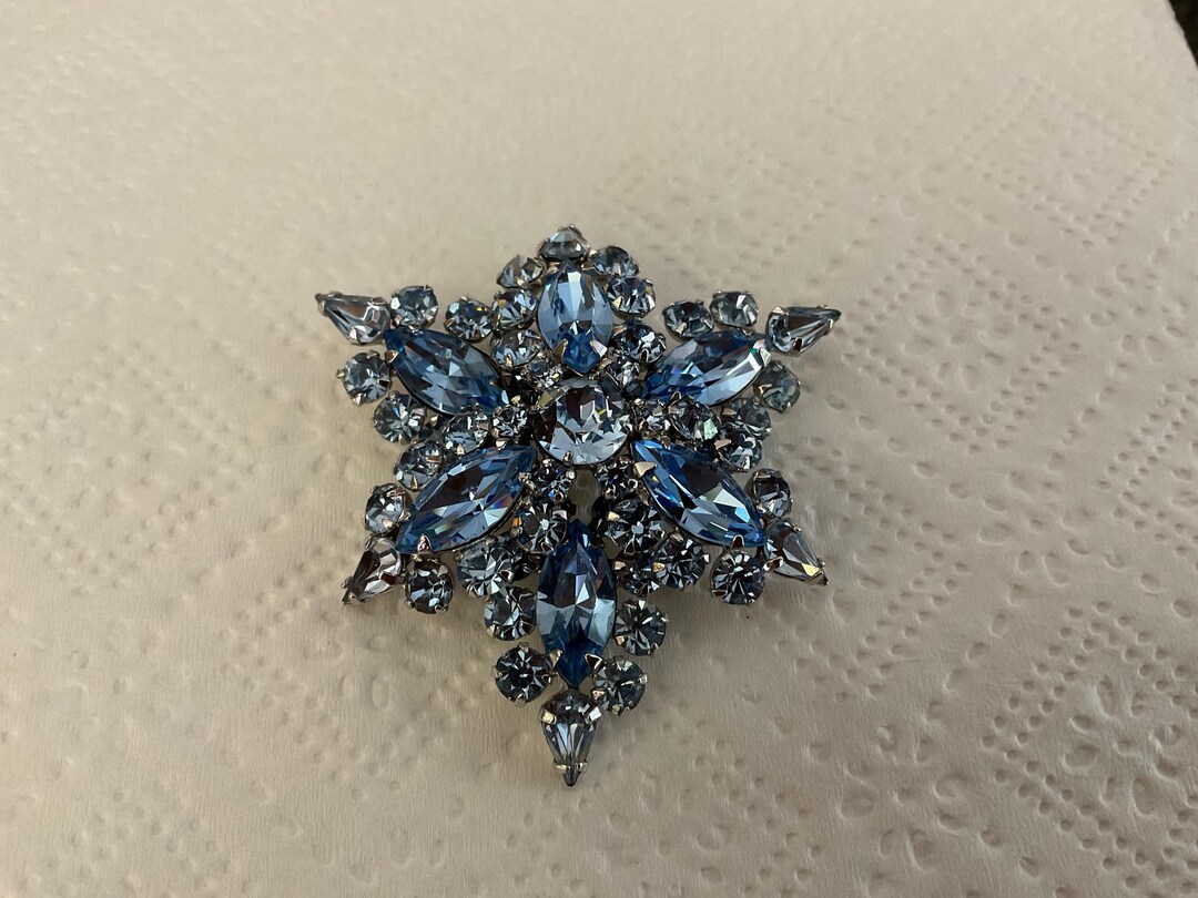 Sherman Brooch, 1950s, Blue Aurora Borealis Rhinestones, Rhodium Plated ...