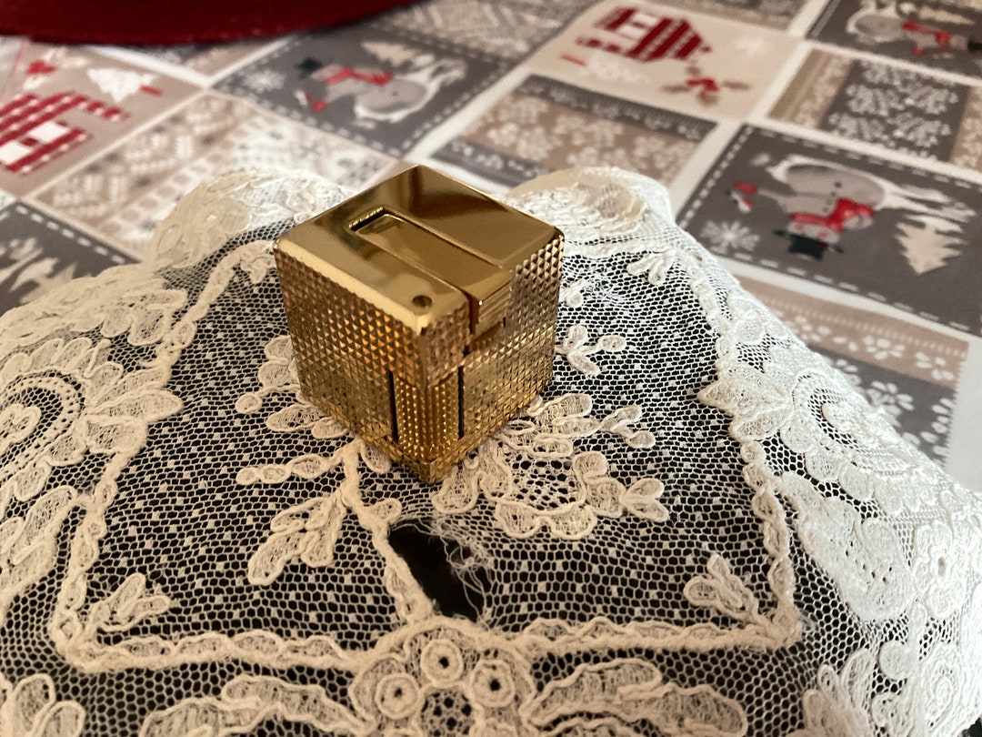 IPPAG Gold Tone Dice Lighter, Cube Lighter, Ladies Lighter, Cigar ...